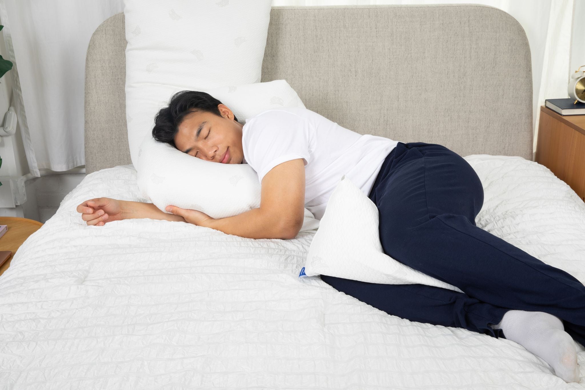 Signature Knee Bolster Pillow – Zees Sleep